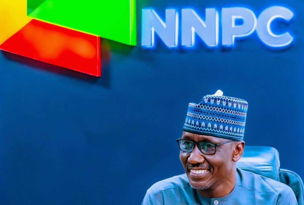 NNPCL Clarifies Naira Crude Contract With Dangote Refinery | Openlife Nigeria